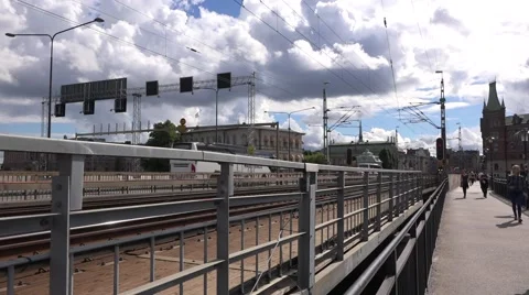 Stan Signi Stock Videos – Royalty-Free HD & 4K Videos | Pond5