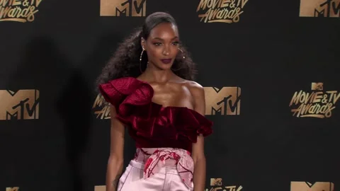 Movie Tv Awards Stock Videos – Royalty-Free HD & 4K Videos