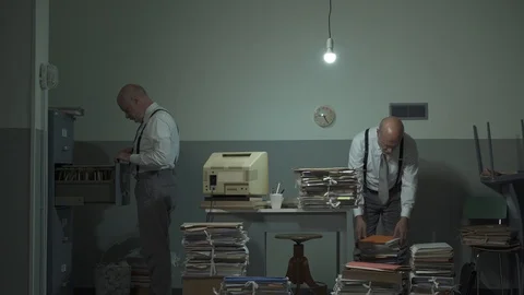 It Files Stock Videos – Royalty-Free HD & 4K Videos | Pond5