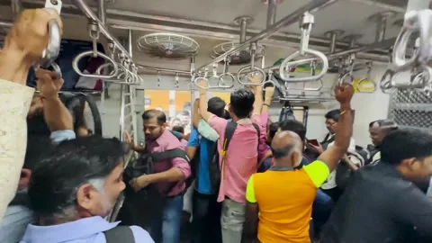 Mumbai Women Stock Videos – Royalty-Free HD & 4K Videos | Pond5