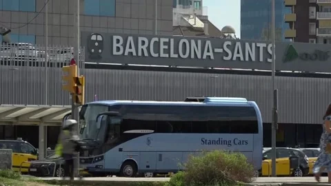 Mural in Barcelona shows Rubiales 'kissi... | Stock Video | Pond5