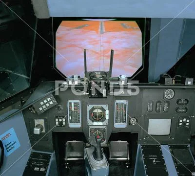 Photograph: NASA Ames VMS (Vertical Motion simulator) S-cab Space ...