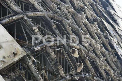 Photograph: New fire erupts at a Zaha Hadid designed building in Beirut ...