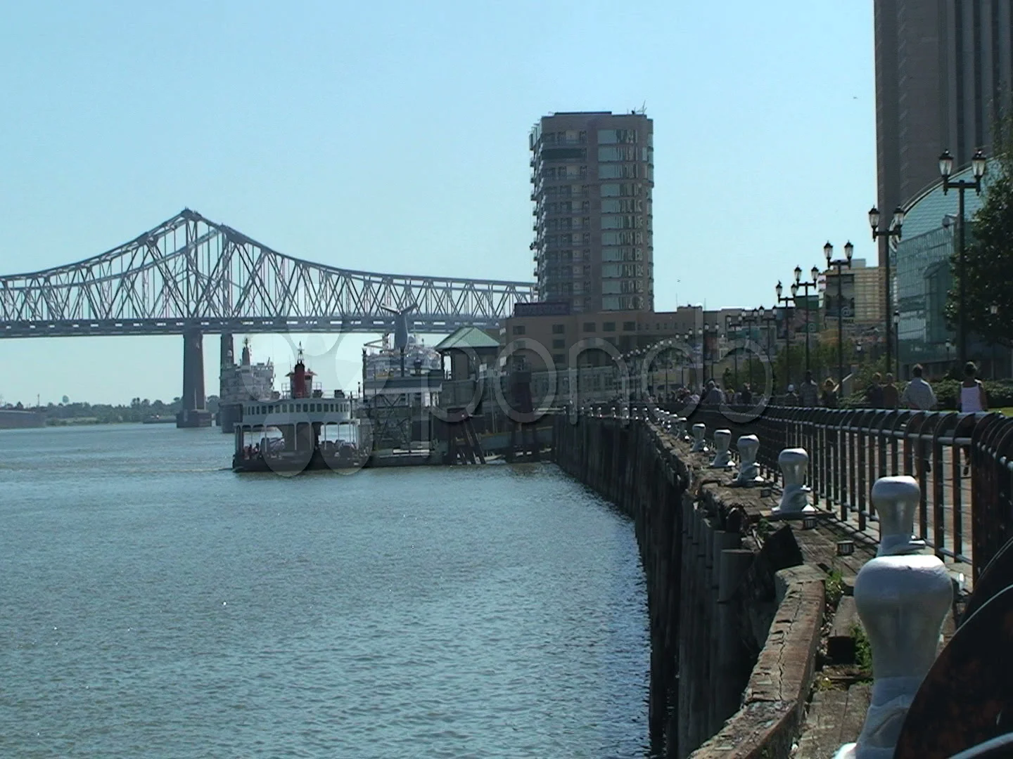 New Orleans Riverwalk