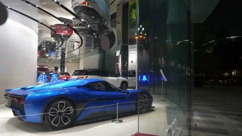 Chinese Luxury Cars Stock Videos – Royalty-Free HD & 4K Videos