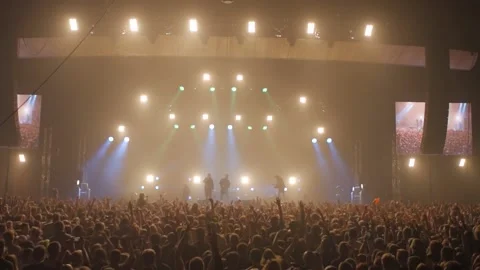 Live Stock Video Footage | Royalty Free Live Videos | Pond5