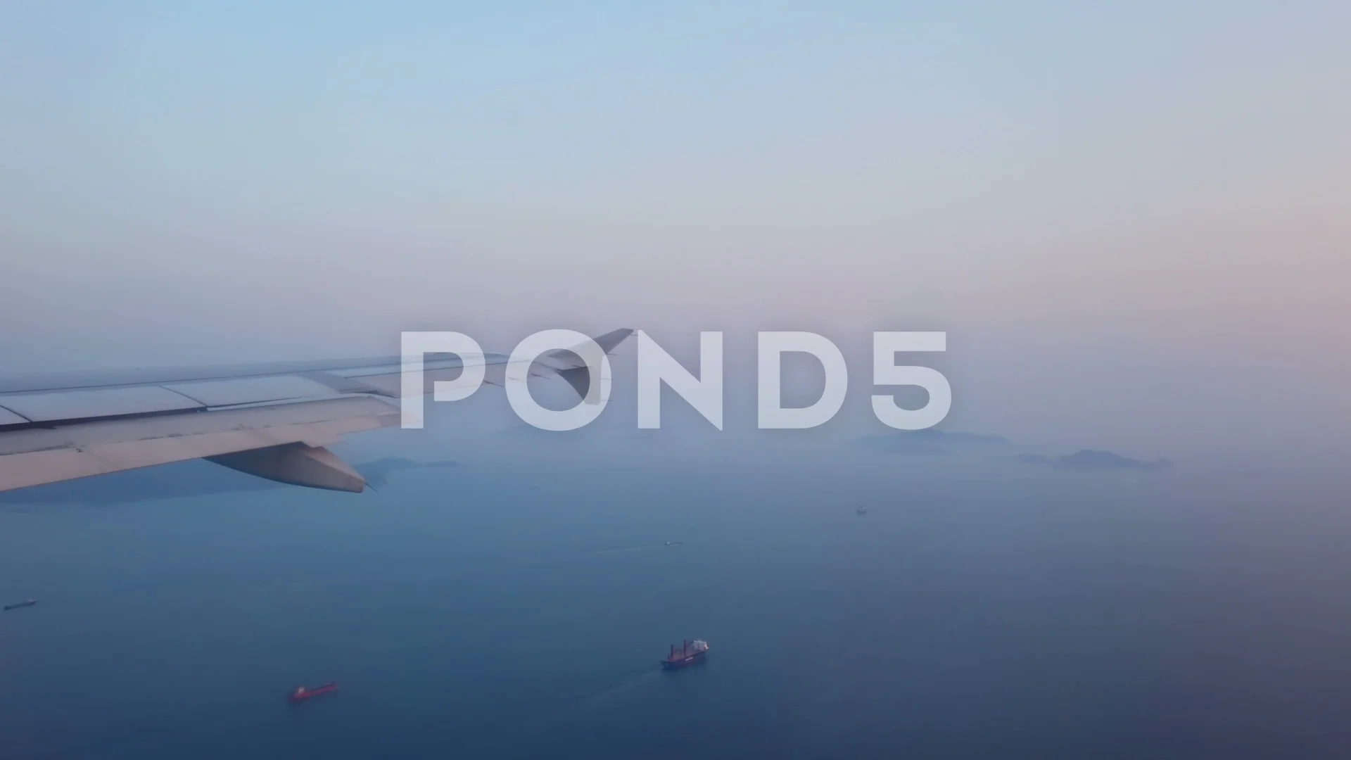 What is this blue haze/fog in Xplane? Is it realistic because it kinda ...