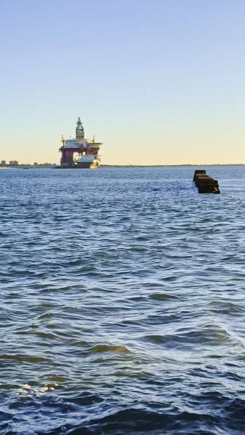 Oil rig loaded MV Blue Marlin heavy lift... | Stock Video | Pond5