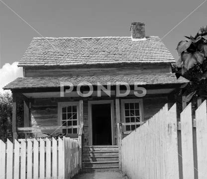 Photograph: Old American 1800 styled timber Houses Fencing and Sheds ...