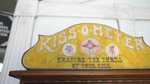 old antique kiss o meter arcade game | Stock Video | Pond5