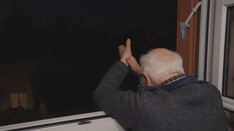 Man Clapping Stock Videos – Royalty-Free HD & 4K Videos | Pond5