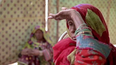 Old Lady Po Stock Videos – Royalty-Free HD & 4K Videos