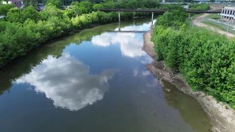 Olentangy River along the western edge o... | Stock Video | Pond5