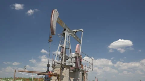 Onshore land drilling oil well rig with ... | Stock Video | Pond5