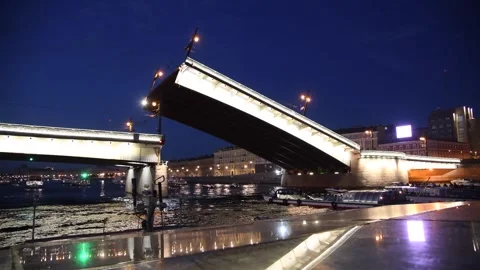 Opening Liteyny bascule bridge | Stock Video | Pond5