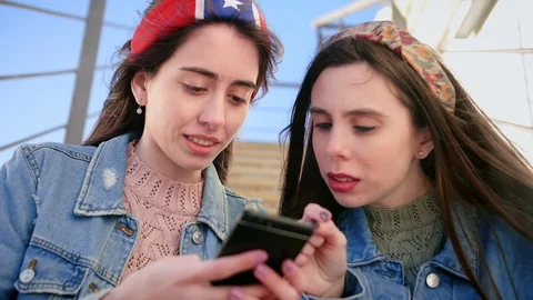 Tinder Swipe Stock Video Footage | Royalty Free Tinder Swipe Videos | Pond5