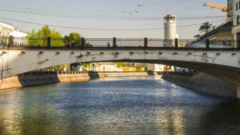 People V Hump Stock Videos – Royalty-Free HD & 4K Videos | Pond5