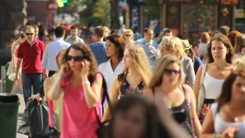 Real Time Crowd Stock Videos – Royalty-Free HD & 4K Videos | Pond5