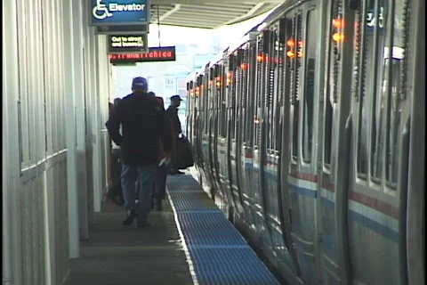 Chicago El Train Stock Videos – Royalty-Free HD & 4K Videos