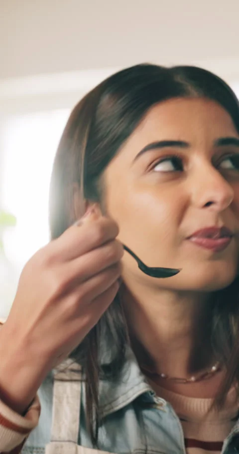 Test Kitchen People Stock Videos – Royalty-Free HD & 4K Videos