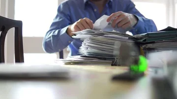 Pile Of Mail Stock Videos – Royalty-Free HD & 4K Videos