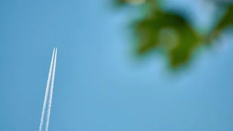 Plane Transparent Stock Videos – Royalty-Free HD & 4K Videos | Pond5