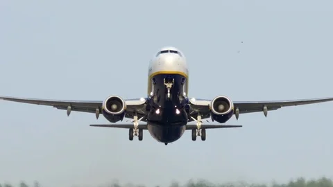Plane Taking Off Stock Videos – Royalty-Free HD & 4K Videos