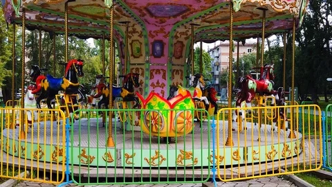 Walkingabout Com Stock Videos – Royalty-Free HD & 4K Videos | Pond5