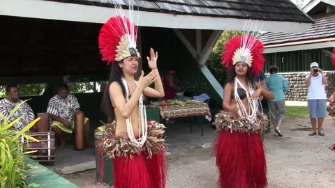 Polynesian traditional dance group perfo... | Stock Video | Pond5