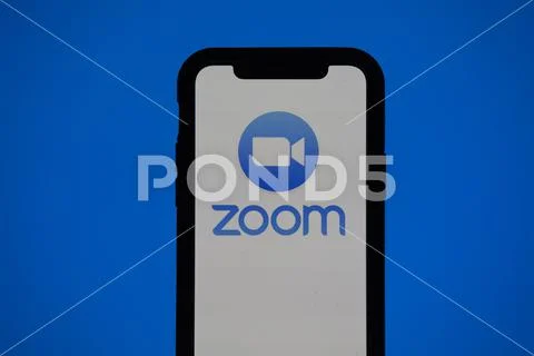 Popular Zoom video conference app icon on a mobile device Stock Photo ...
