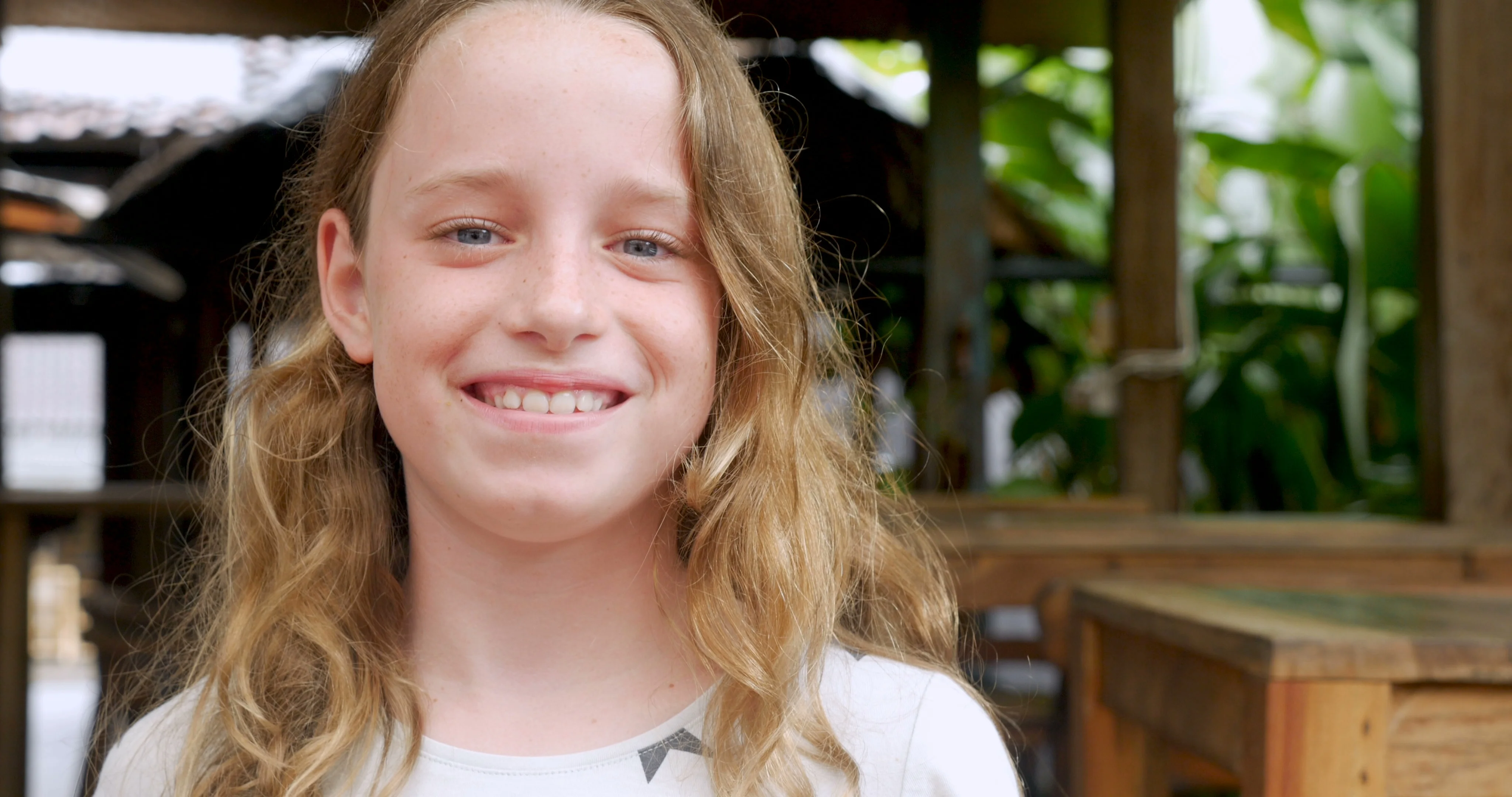 Teen Heroes Rush Into Rough Surf And Save Two 11 Year Old