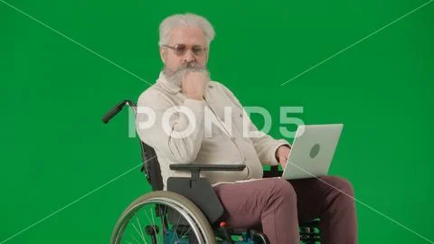 Portrait of aged man on chroma key green screen background. Senior man ...