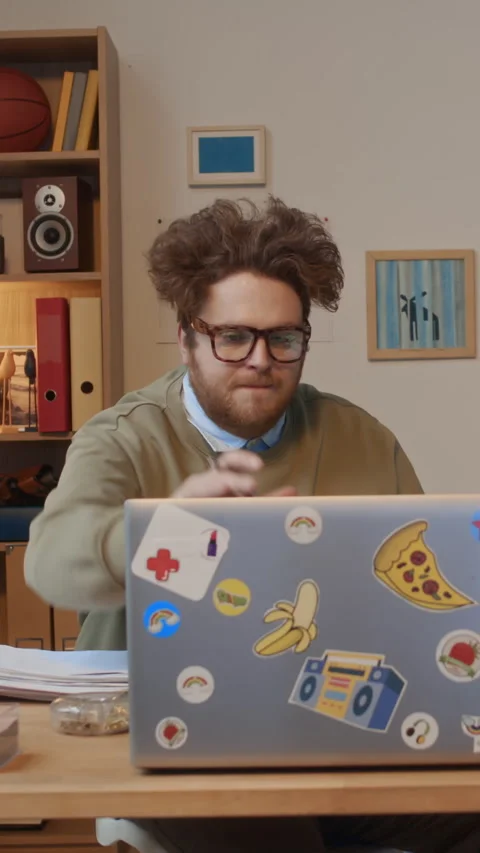 Messy Office Stock Videos – Royalty-Free HD & 4K Videos | Pond5