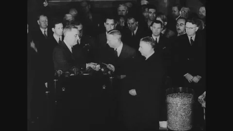 Draft Speech Stock Videos – Royalty-Free HD & 4K Videos