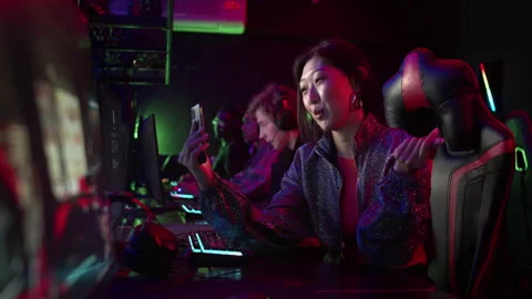 Twitch Streamer Stock Videos – Royalty-Free HD & 4K Videos | Pond5