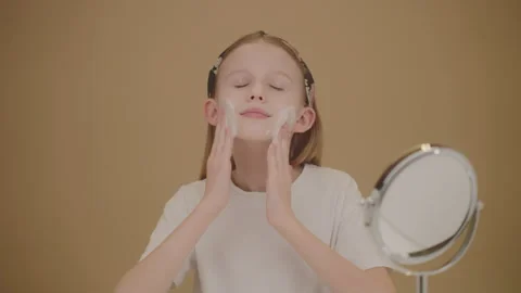 Pretty Teen Faces Stock Videos – Royalty-Free HD & 4K Videos