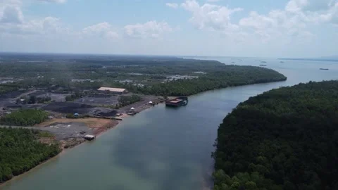 The process of loading coal onto a barge... | Stock Video | Pond5