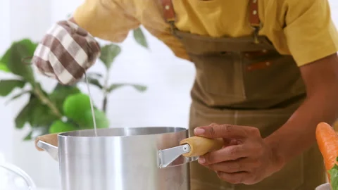 Chef Che Stock Videos – Royalty-Free HD & 4K Videos | Pond5