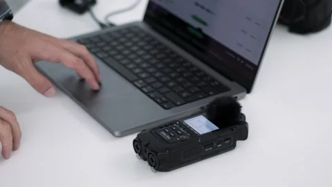 Deasktop Audio Recorder Stock Videos – Royalty-Free HD & 4K Videos | Pond5