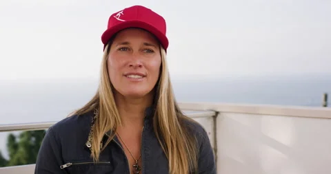 Aline 1 Stock Videos – Royalty-Free HD & 4K Videos | Pond5