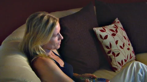 @Pretty Girls_Channel Stock Videos – Royalty-Free HD & 4K Videos | Pond5