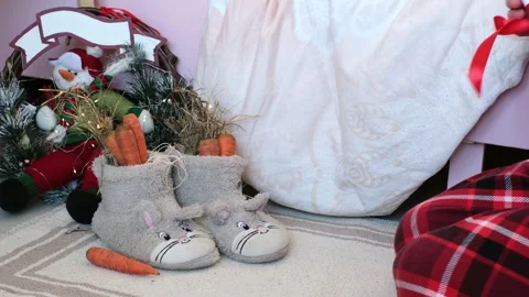 Oundle Symbols Stock Videos – Royalty-Free HD & 4K Videos | Pond5