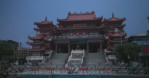 Qi Ming Tang Temple in Kaohsiung | Stock Video | Pond5