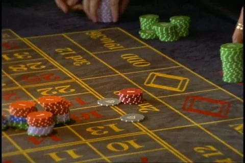 Qe2 Stock Footage ~ Royalty Free Stock Videos | Pond5