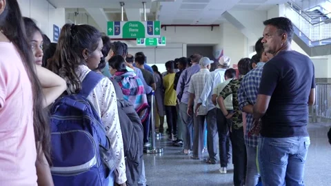 Exiting Queue Stock Videos – Royalty-Free HD & 4K Videos | Pond5