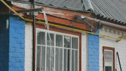 Up House Falling Stock Videos – Royalty-Free HD & 4K Videos | Pond5