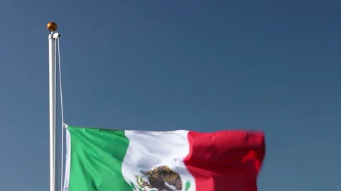 Mexican Flag Flying Stock Videos – Royalty-Free HD & 4K Videos