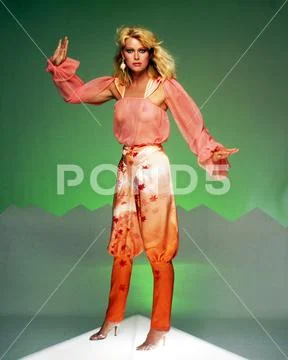 Photograph: Randi Oakes poses for a portrait circa 1981 in Los Angeles ...