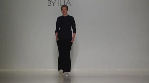 Sexy Fish Show Stock Videos – Royalty-Free HD & 4K Videos