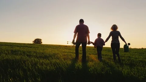 Famil Friendly Stock Videos – Royalty-Free HD & 4K Videos | Pond5